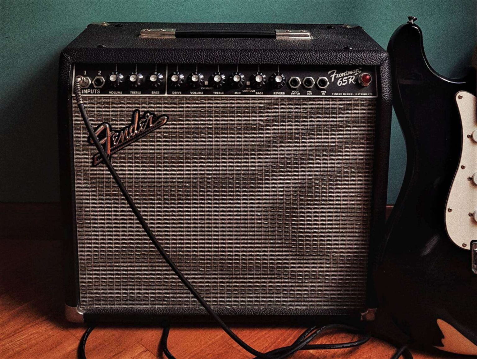5 Best Guitar Amps Under $100 - Cheap Amplifiers TESTED!