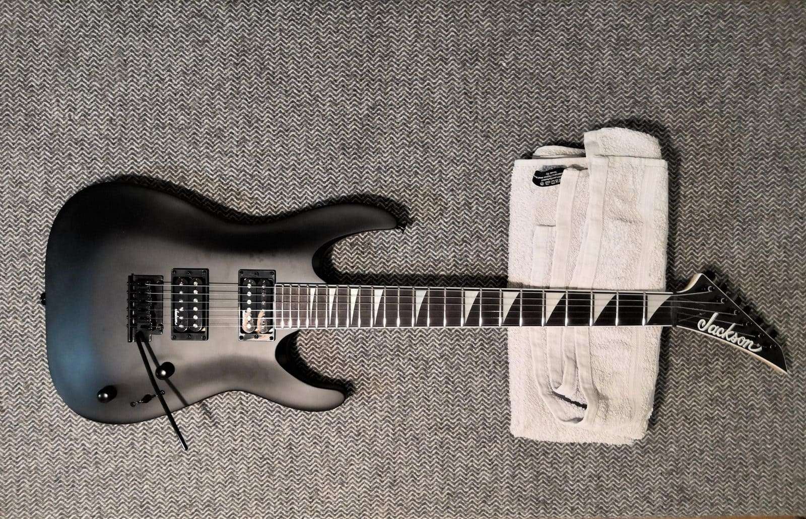 Jackson JS22 Dinky Review - IN-DEPTH TESTED