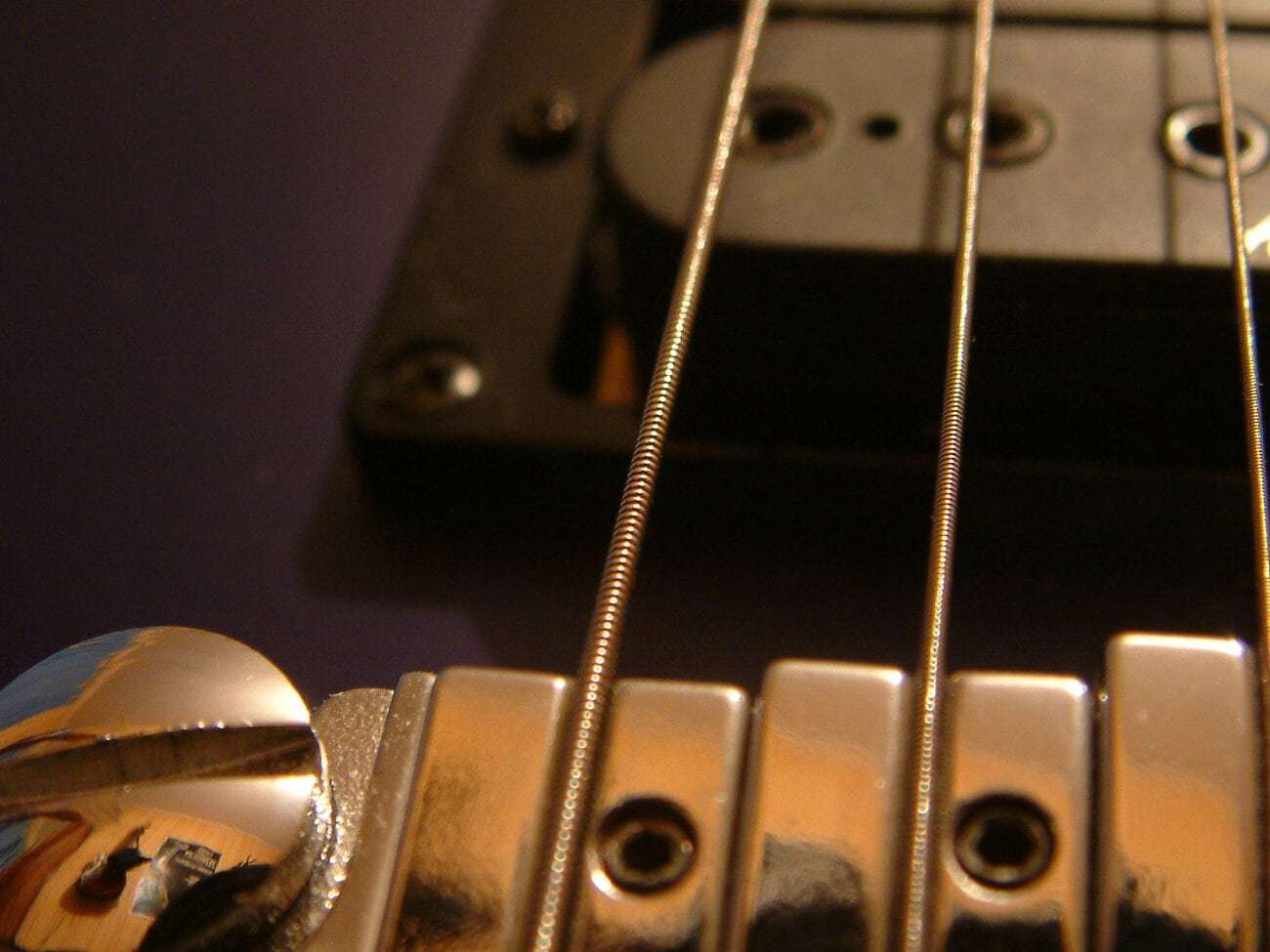 How To Choose Electric Guitar Strings? The Guide For 2025